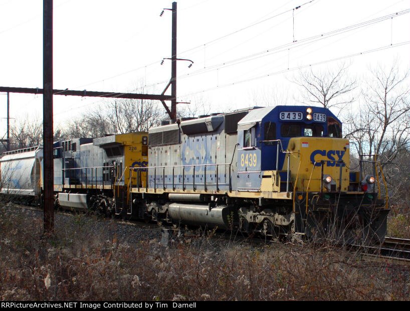 CSX 8439, 228 on Q418